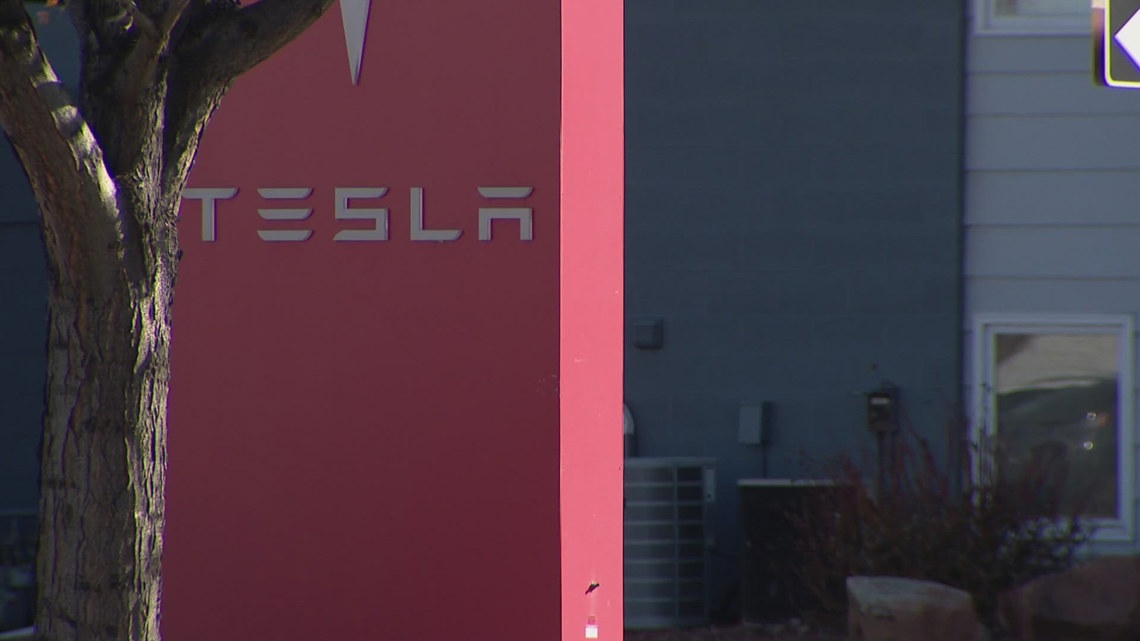 Lancaster man charged with theft of $8,500 for Tesla | fox43.com