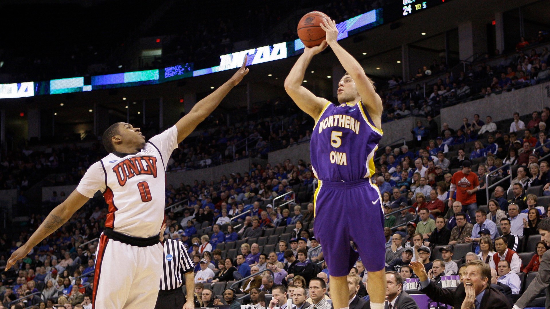 Ali Farokhmanesh takes reins as Colorado State's basketball coach ...