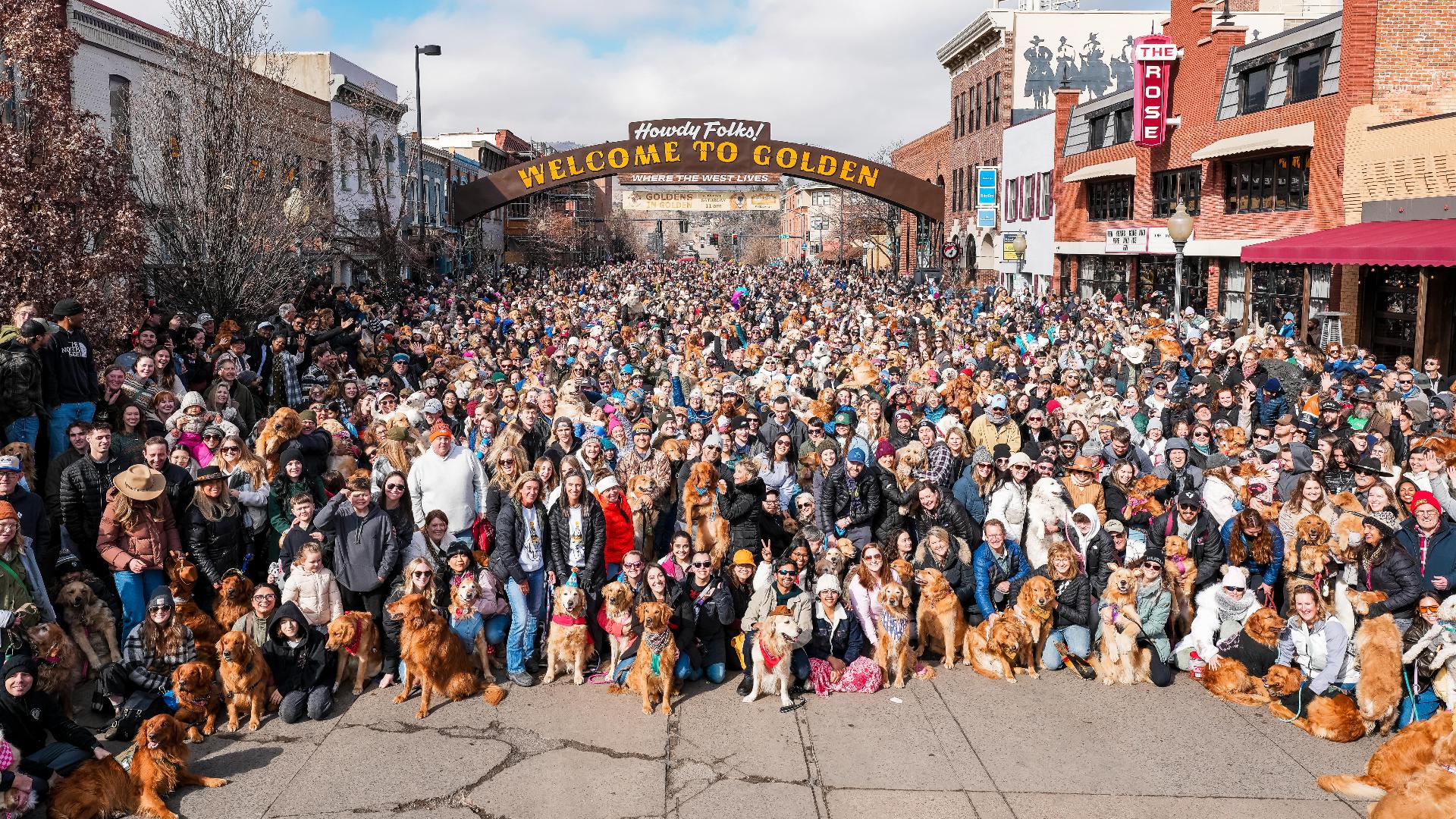 Thousands of golden retrievers are gathering in Golden, Colorado | wqad.com