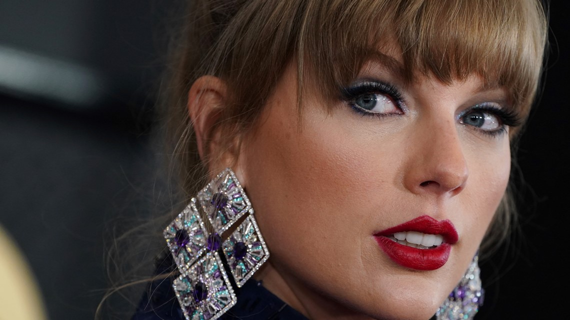 Woman Arrested Outside Taylor Swifts Rhode Island Home