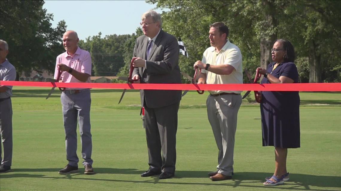 Ribbon Cutting at Links of Fox Meadows Golf Course | localmemphis.com