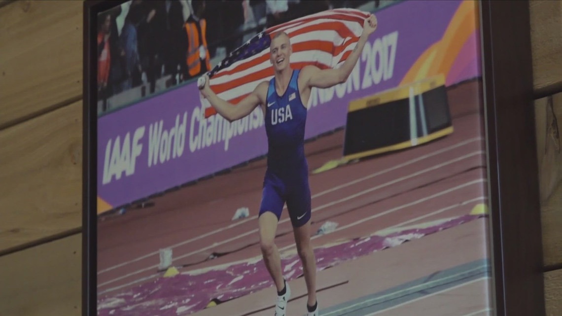 Oxford native Sam Kendricks advances to Olympic Pole Vault final ...