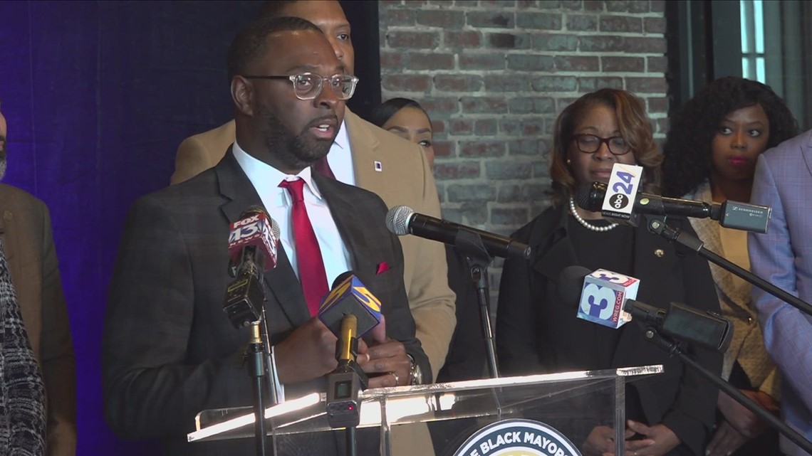 Memphis mayor Paul Young spheres crime summit in hopes to find ...