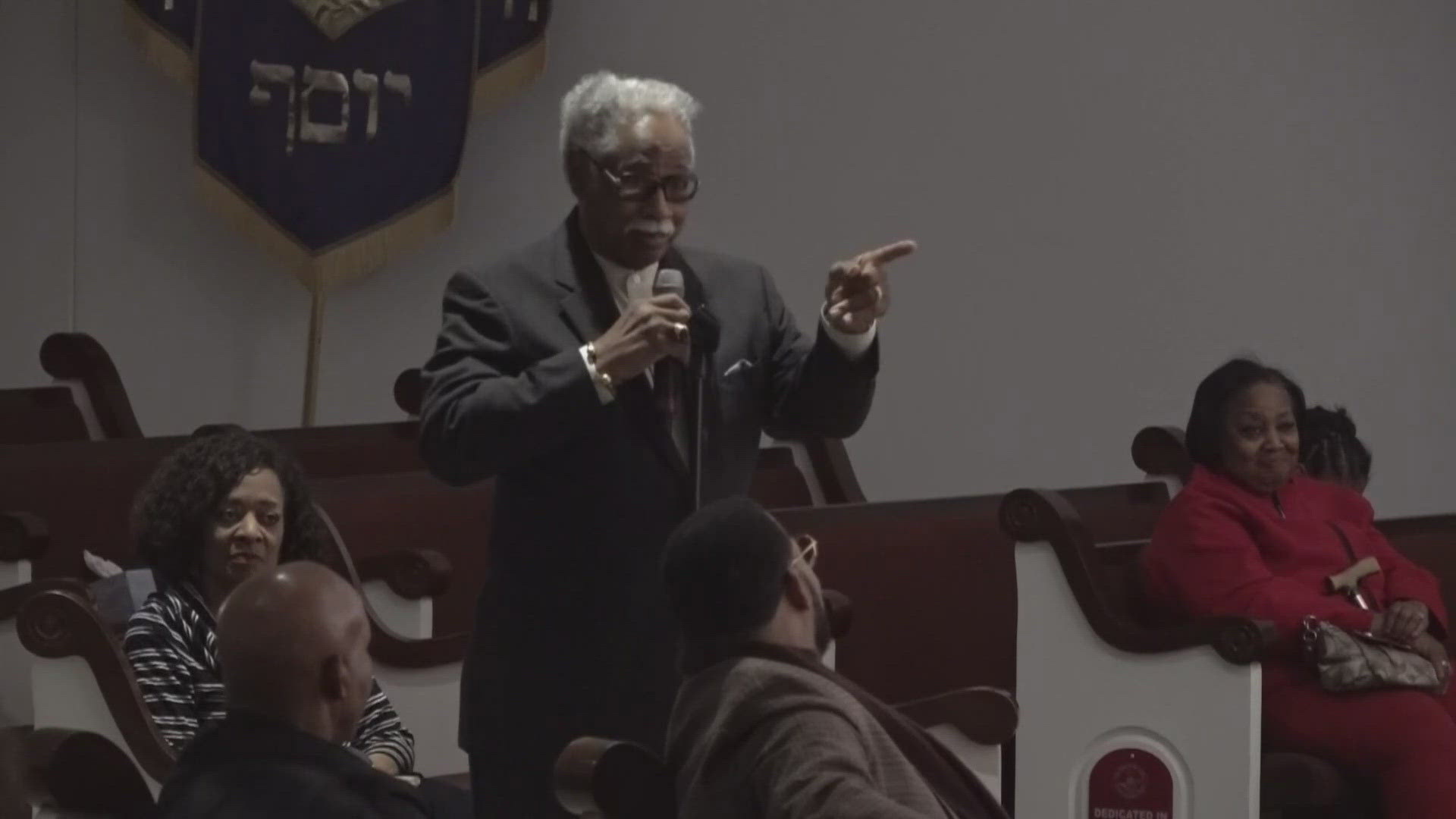 Wolves' Edwards saw Wembanyama switch on him and thought uh-oh, before ...