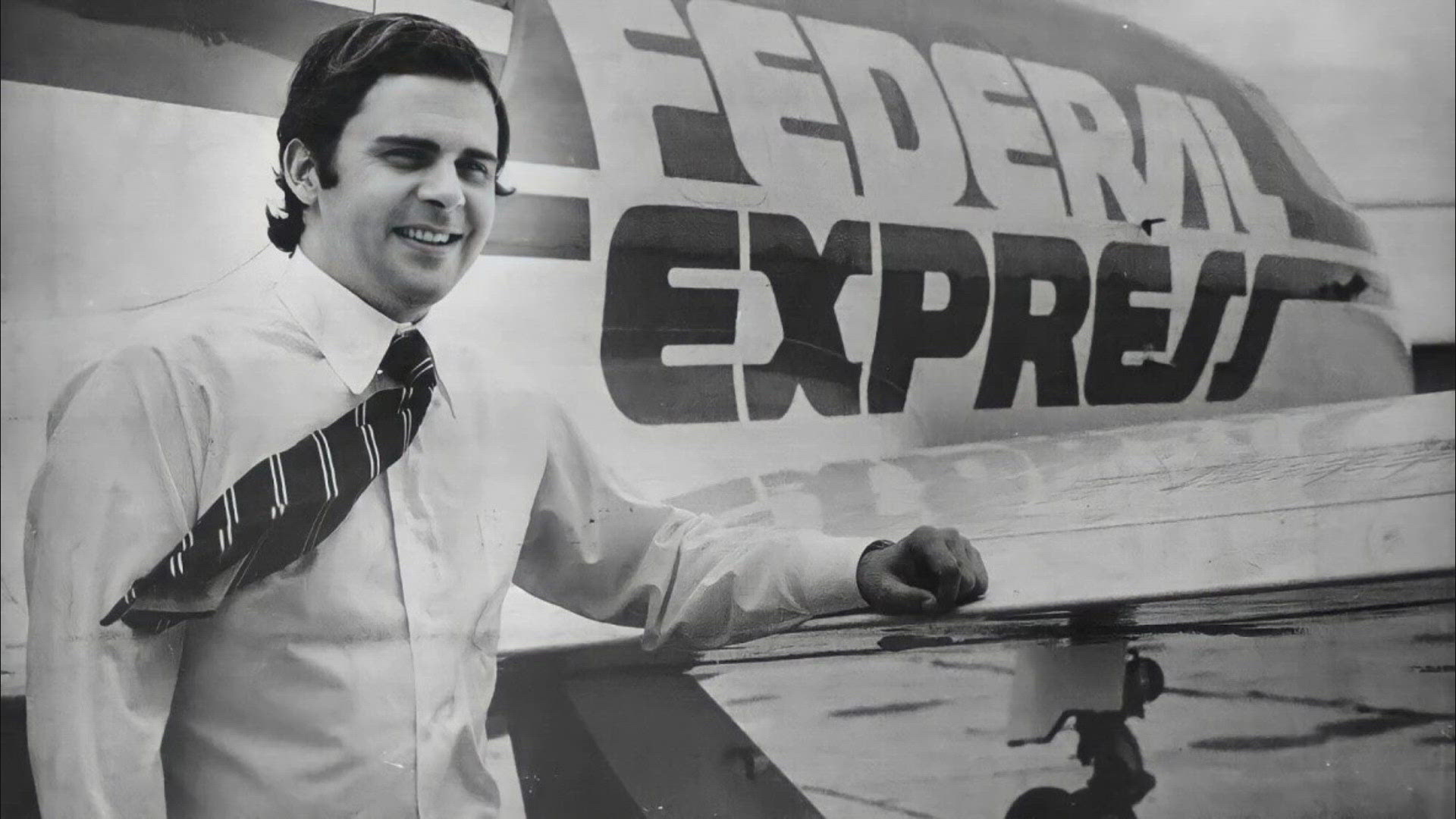 Fred Smith, FedEx founder, laid to rest with military honors ...