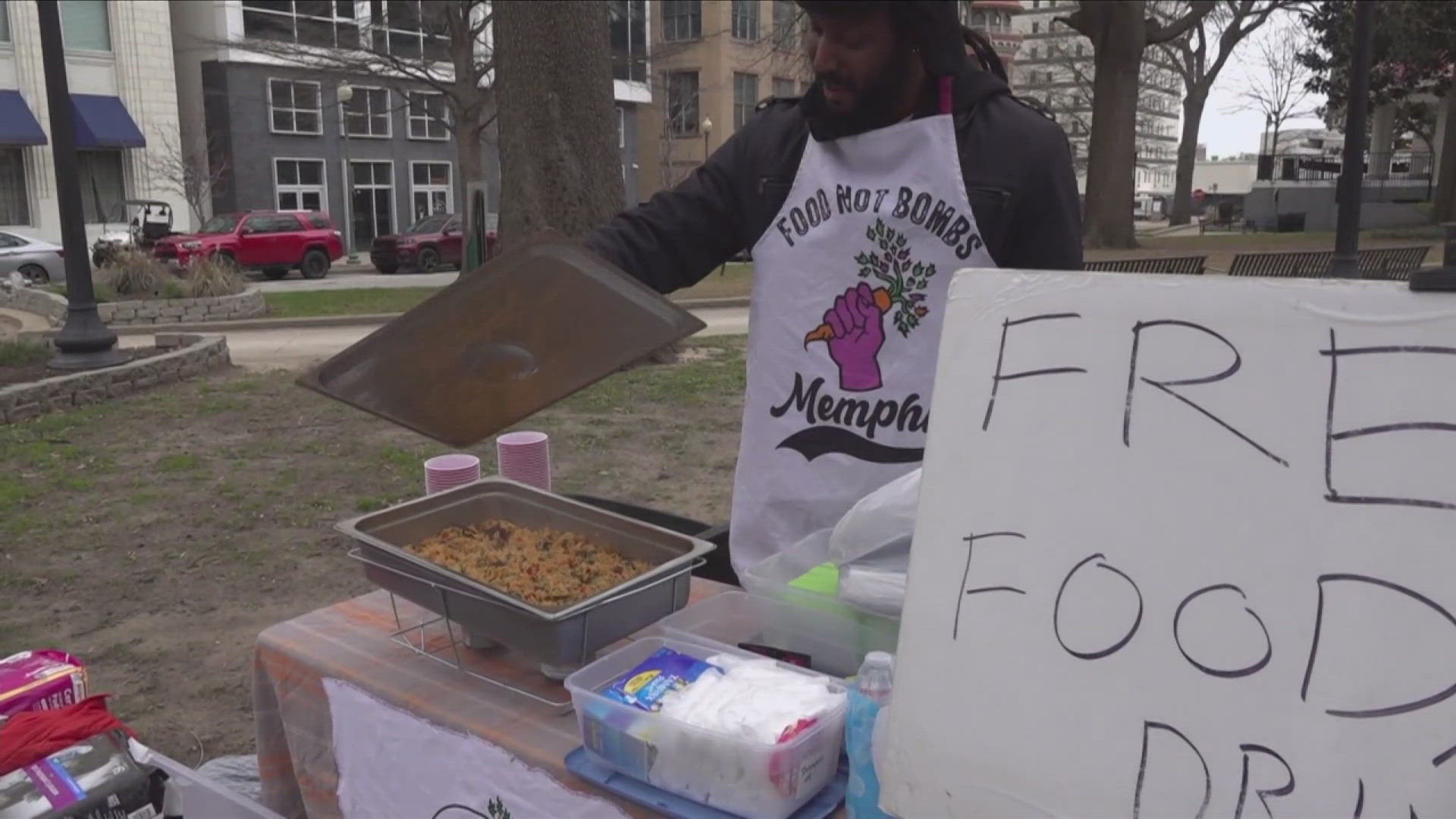 Food Not Bombs works to provide food, essential items in Downtown ...