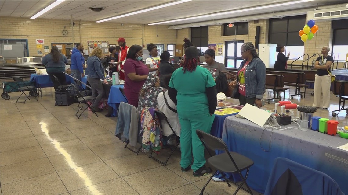 Whitehaven Elementary hosts 11th annual STEM Expo | localmemphis.com