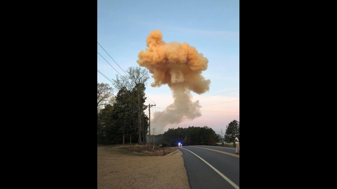 One killed in Arkansas truck explosion felt miles away | localmemphis.com