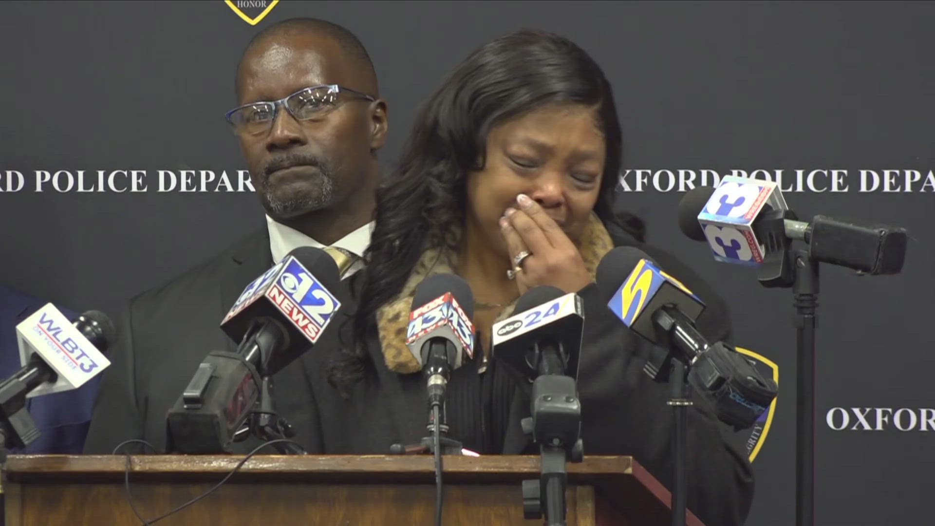 FULL VIDEO: Officials, family members speak to the public after Jimmie ...