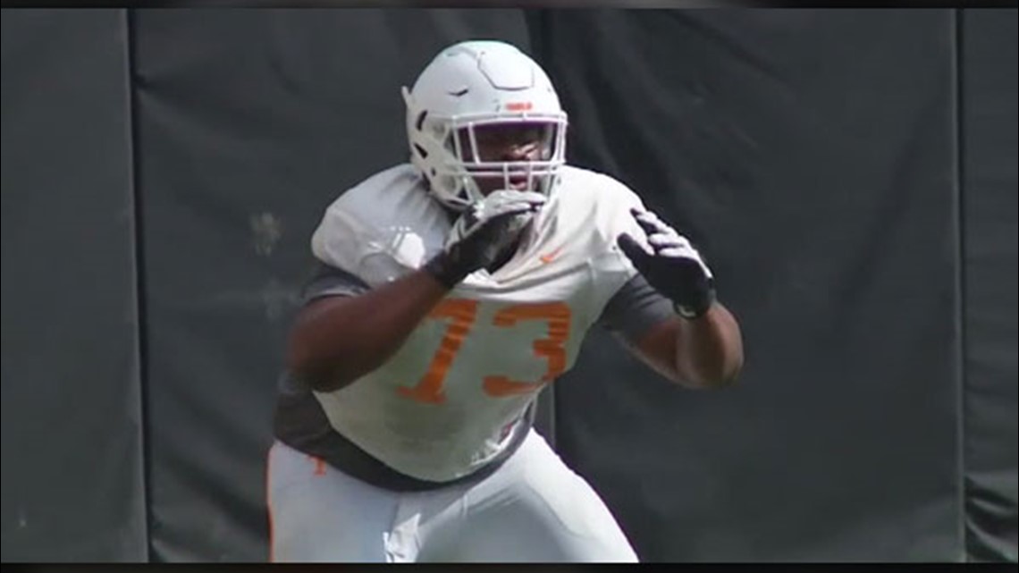 UT VOLS: OL Smith, DL Solomon will play this season for Tennessee ...