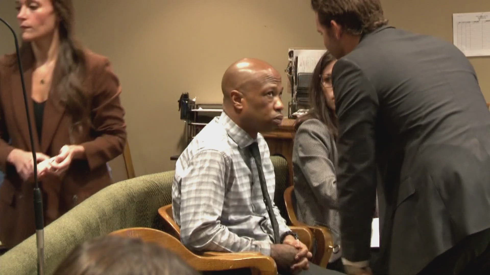 Closing arguments begin in trial of accused mastermind in Young Dolph's ...