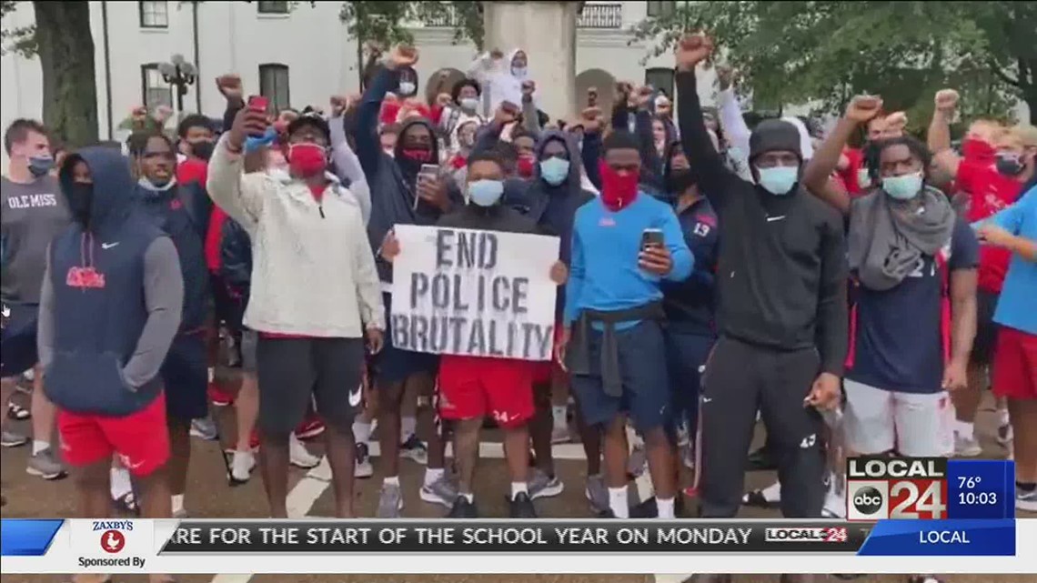 Ole Miss football team protest racial injustice in Oxford Square ...