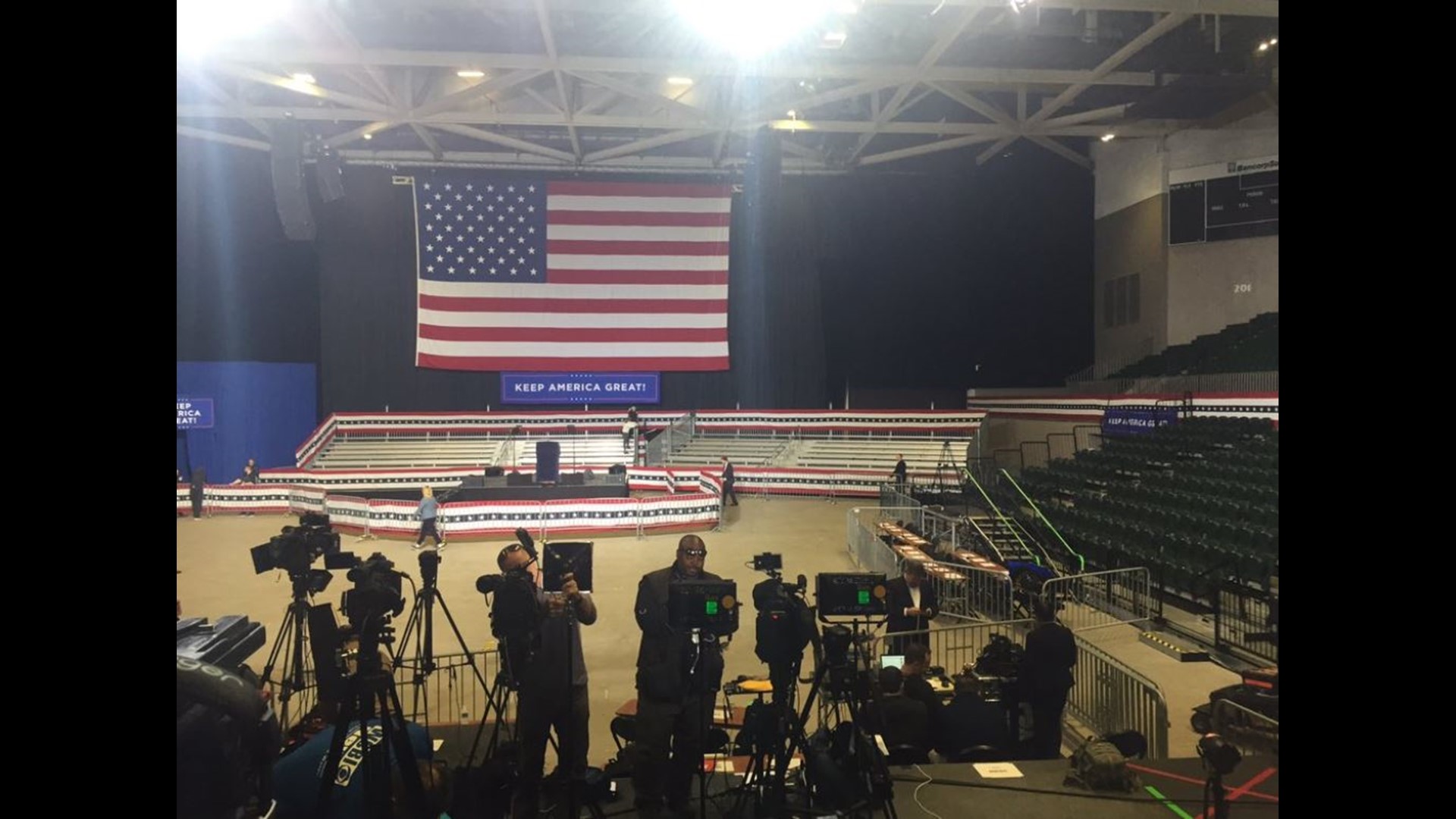 President Trump in Mississippi tonight ahead of next week’s MS ...
