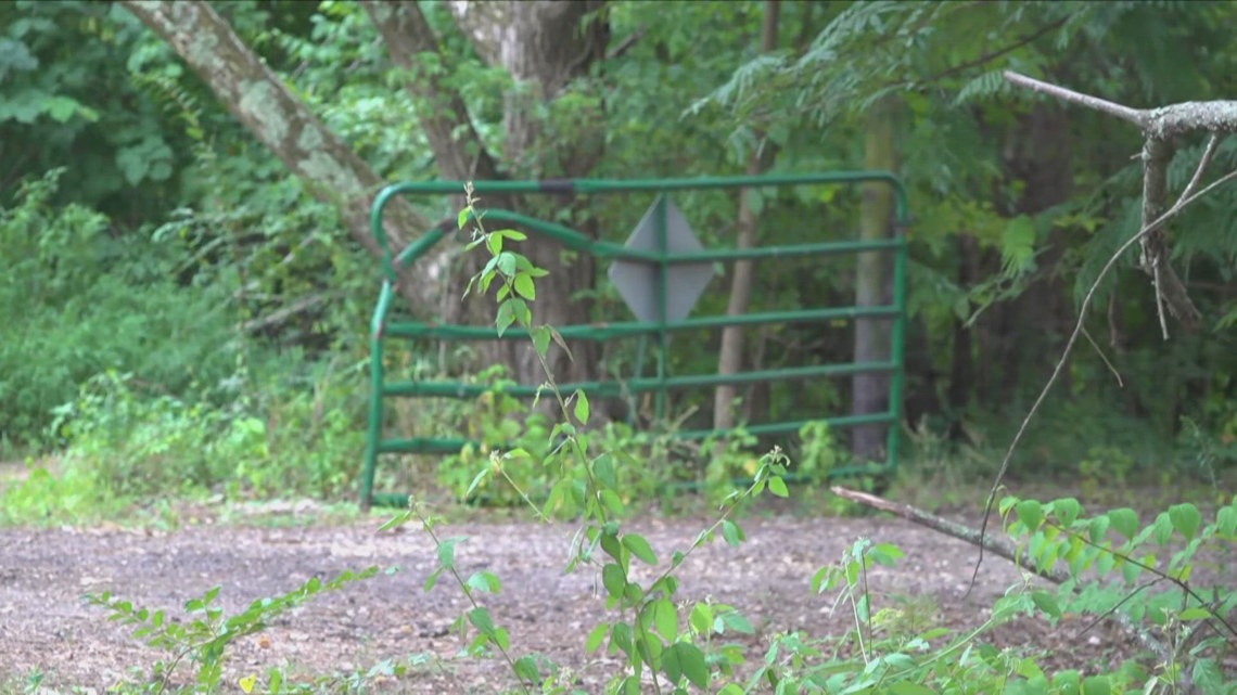Quadruple murder suspect's car found abandoned in Jackson, TN | localmemphis.com