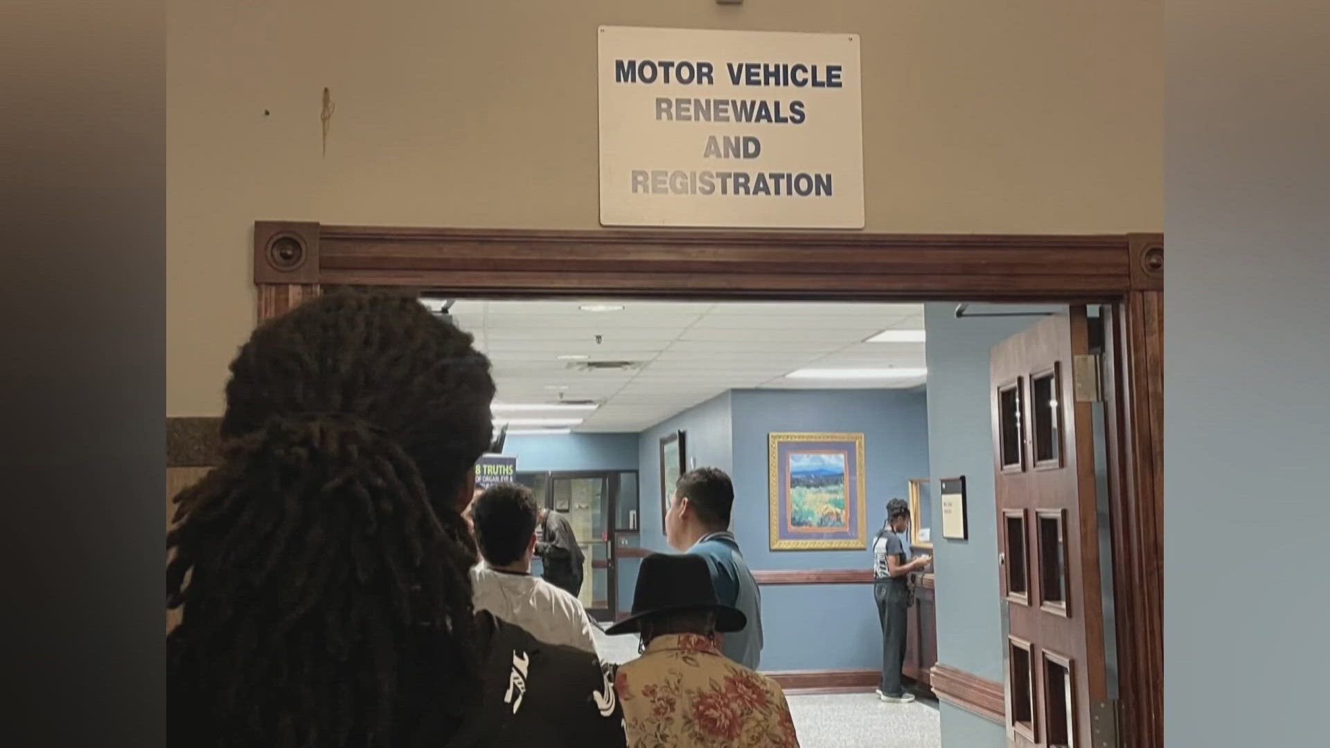 Drivers met with long lines as residents rush to renew car tags in ...
