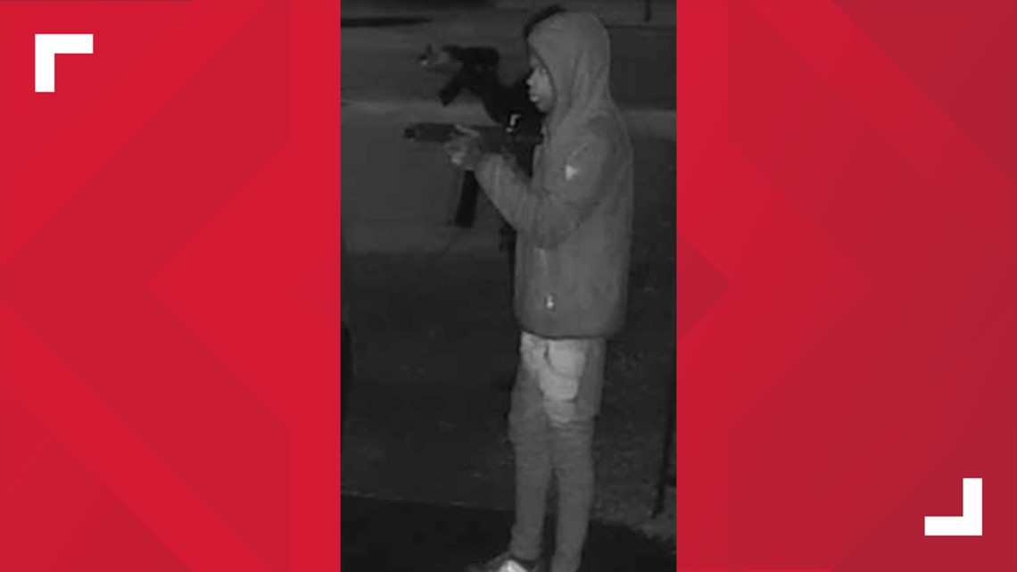 Armed suspects on the run after attempted carjacking in Memphis ...