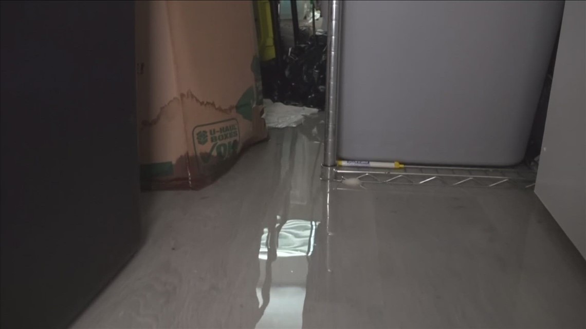 East Memphis woman's apartment remains flooded during heat wave ...