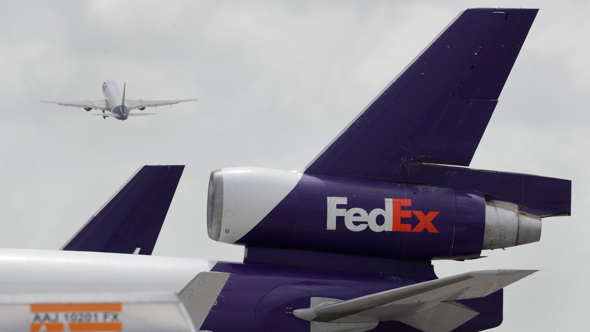 FedEx to cut up to 6,300 jobs in Europe next 18 months | localmemphis.com
