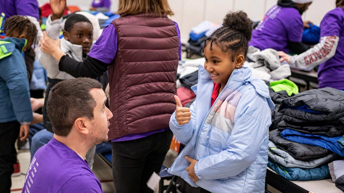 FedEx Cares & Operation Warm team up to give coats to kids ...