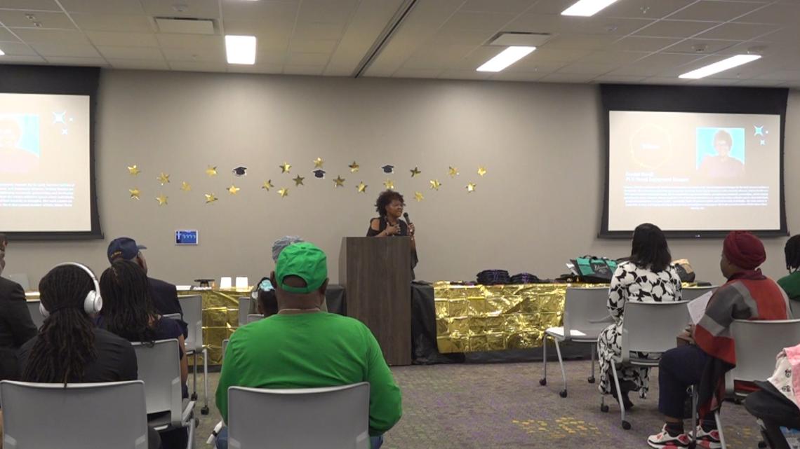 Memphis parents complete graduate program aimed at strengthening ...