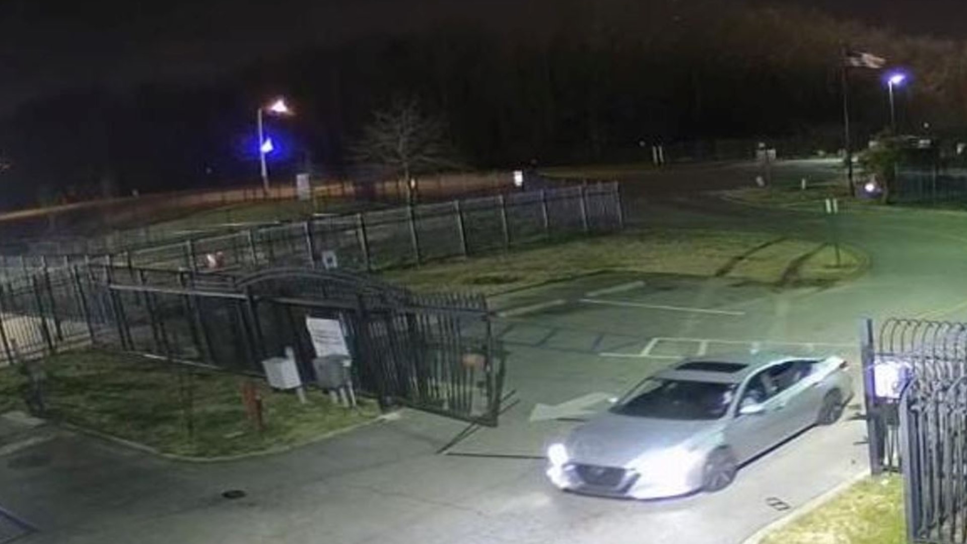 Suspects wanted: shot/chased driver into Memphis Animal Services ...