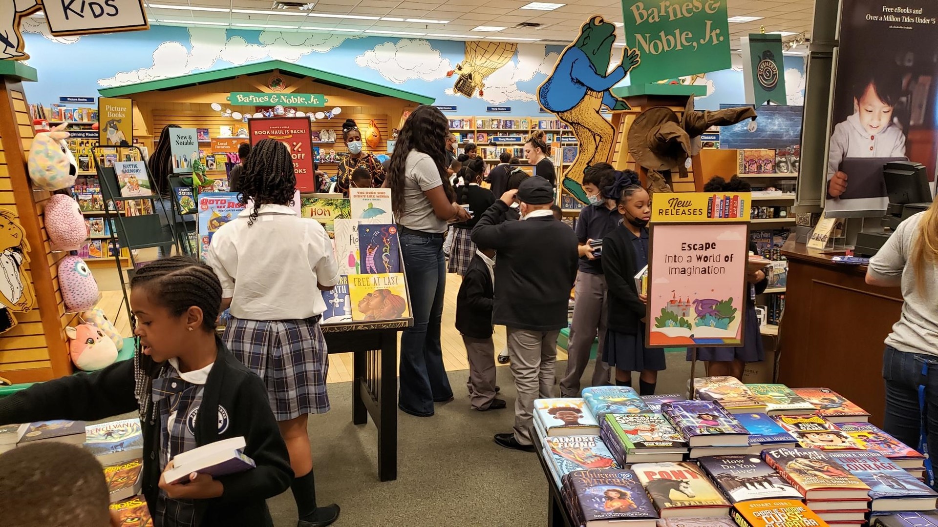 Power Center Academy students go on a shopping spree for books ...