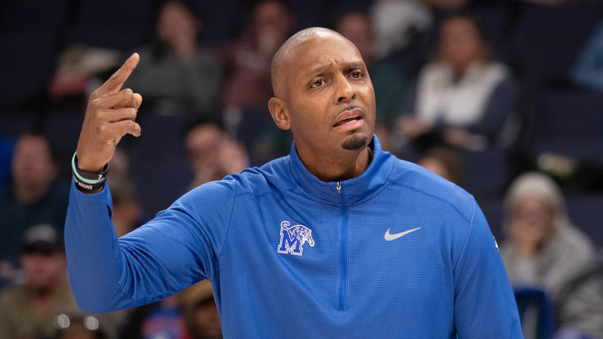 'A requiem for Memphis basketball' — discussing a 'disappointing season ...