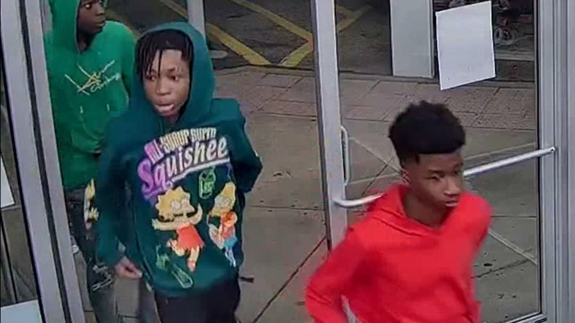 Video shows teens grabbing woman, robbing others at Dollar Tree ...