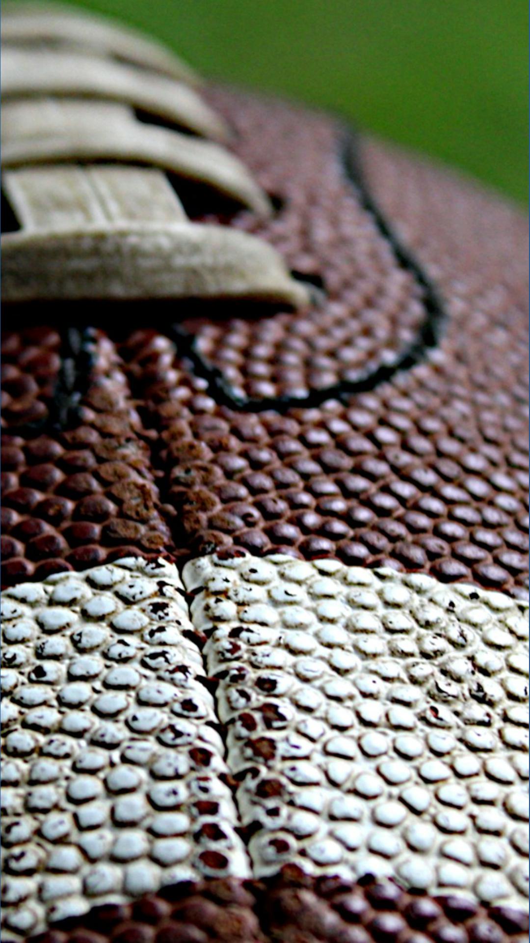 Quad Cities area football teams advance in Illinois, Iowa playoffs ...