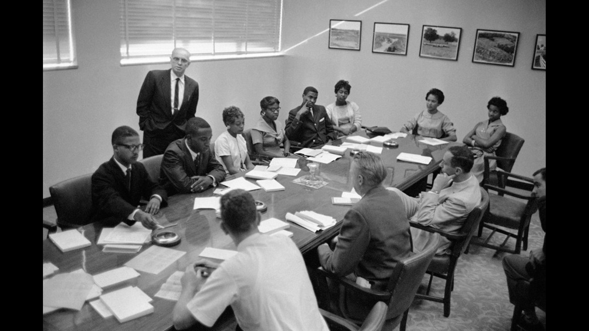 “Memphis State Eight” honored 60 years after breaking color barrier at ...