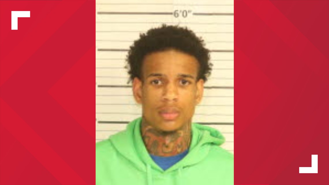 Memphis teen admits to carjacking two people with 'machine gun ...