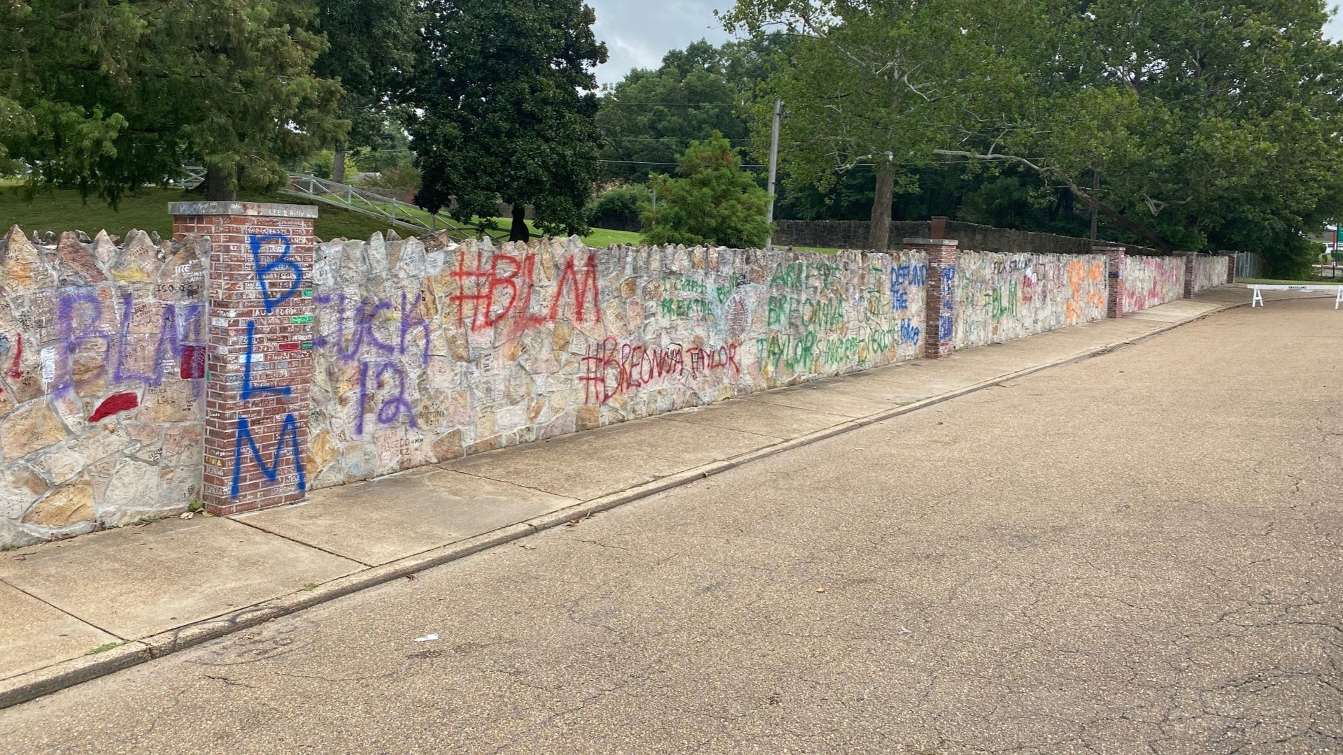 Graffiti at Graceland, Levitt Shell in Memphis | localmemphis.com