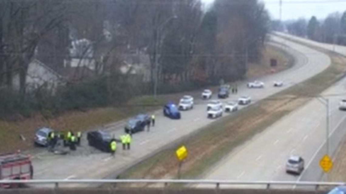 Sam Cooper Boulevard crash leaves 2 dead, 1 injured | localmemphis.com