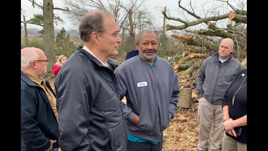 MS Lt. Gov. Delbert Hosemann visits DeSoto County after tornadoes ...