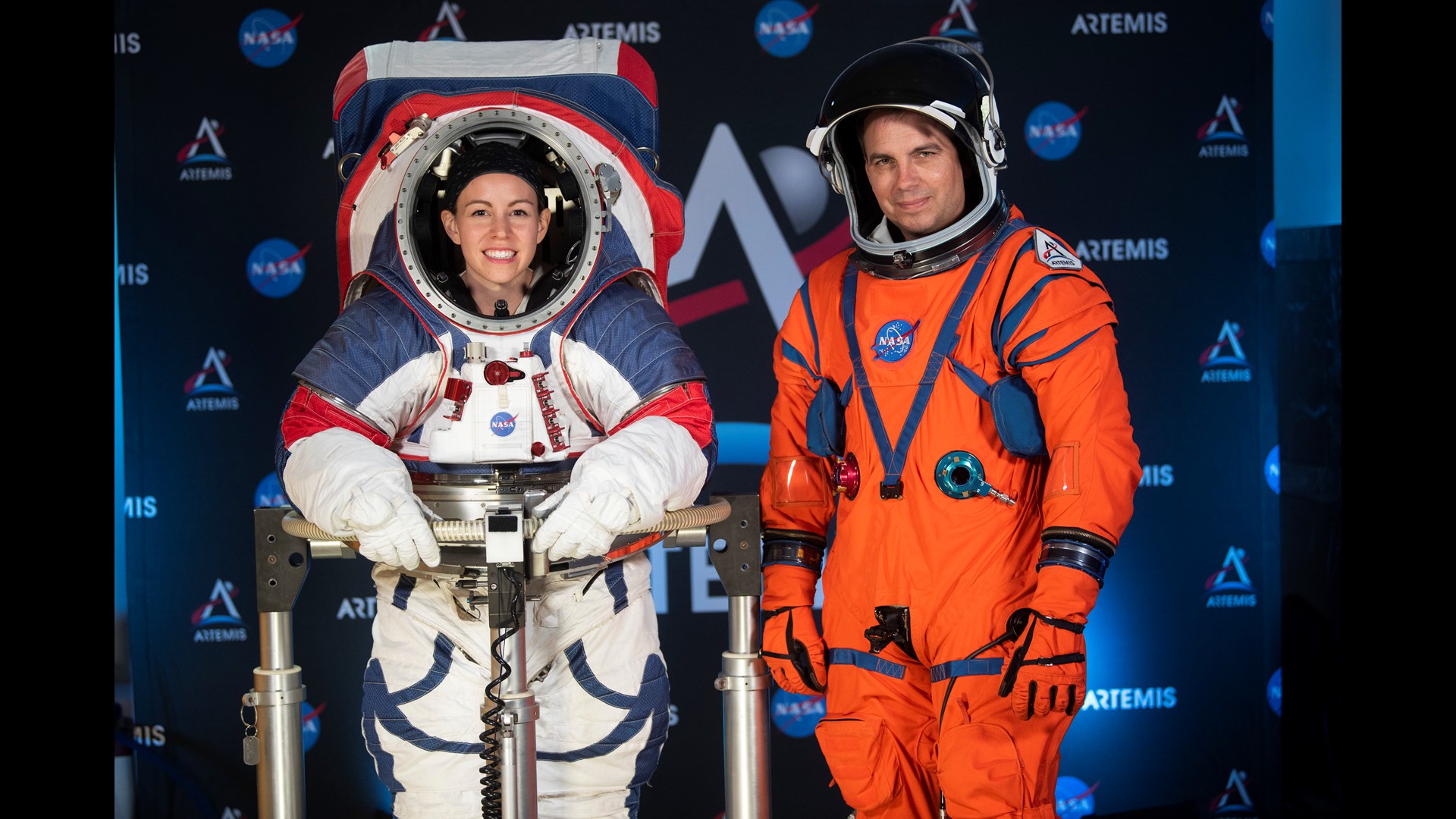 Take a look at the spacesuits astronauts will wear on the moon ...