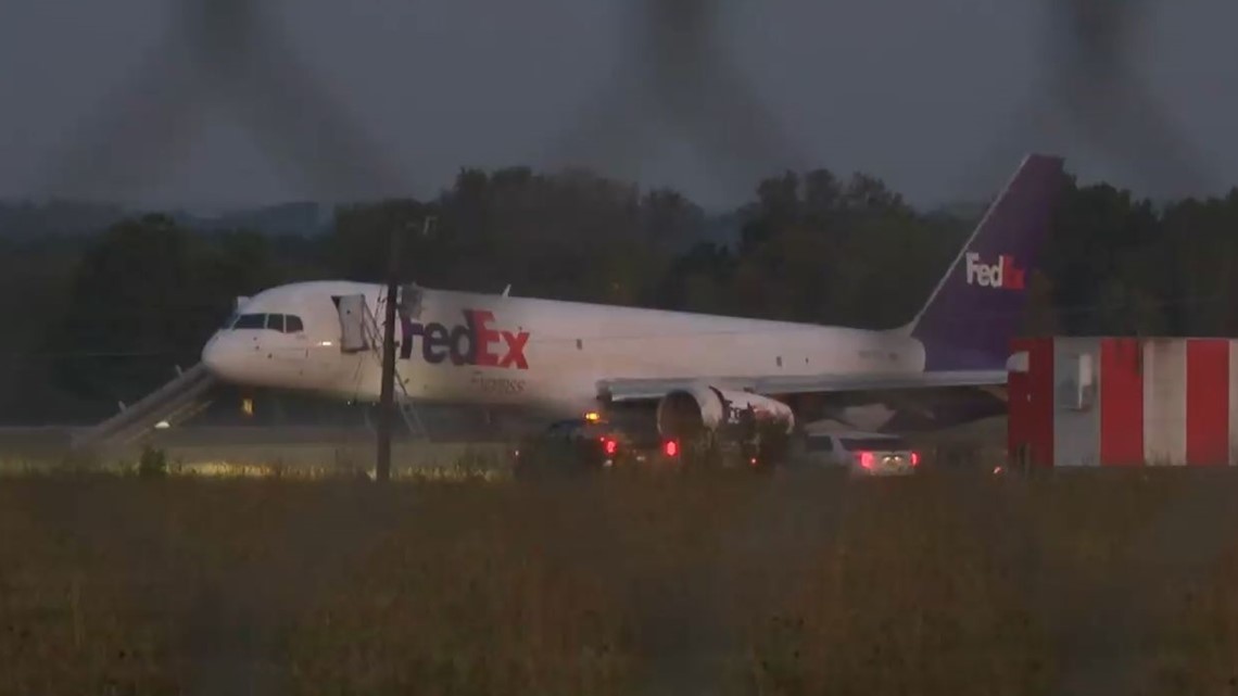 FedEx plane forced to crash land in Chattanooga | localmemphis.com