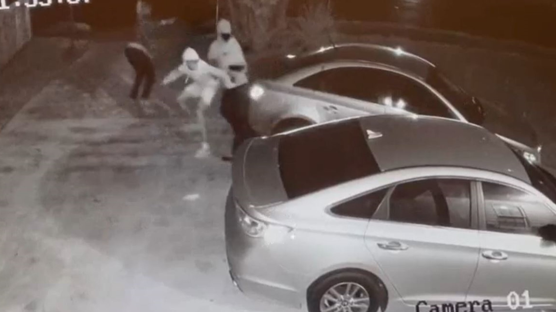 WATCH: Suspects fire at man who caught them breaking into car ...
