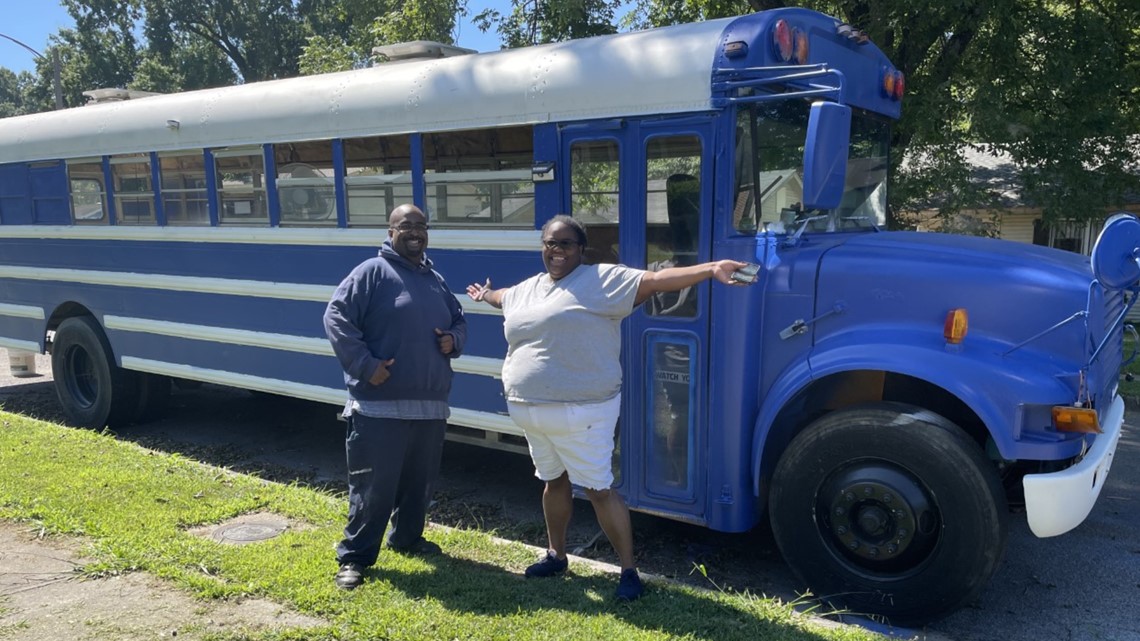 Memphis couple turns school bus into home | localmemphis.com