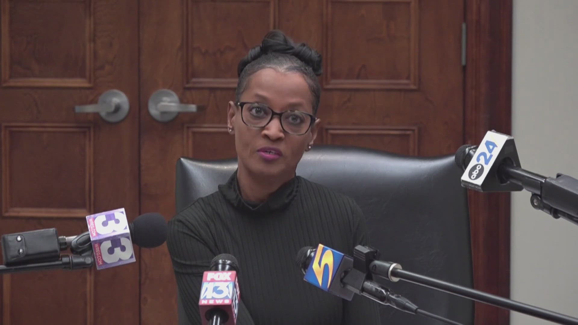 Former Raptors star Kyle Lowry gets huge ovation in four-quarter cameo ...