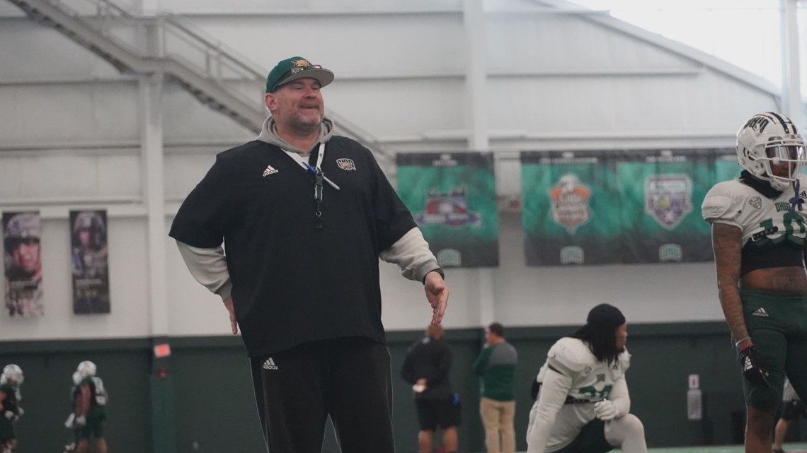 Memphis football hires Spence Nowinsky as defensive line coach and ...