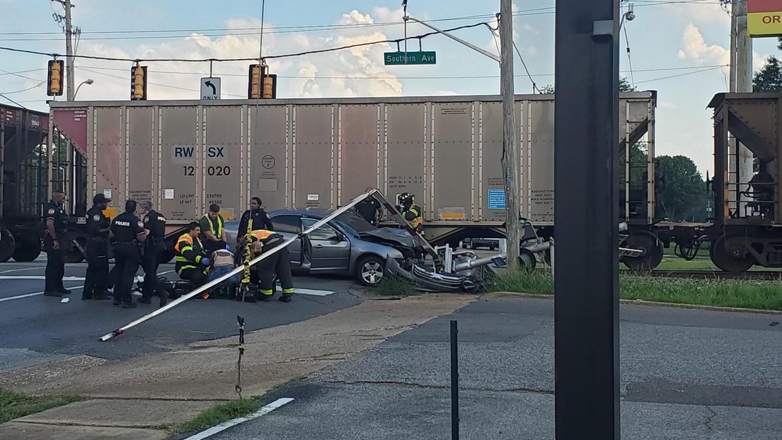 Crossings blocked after car hit by train in East Memphis | localmemphis.com