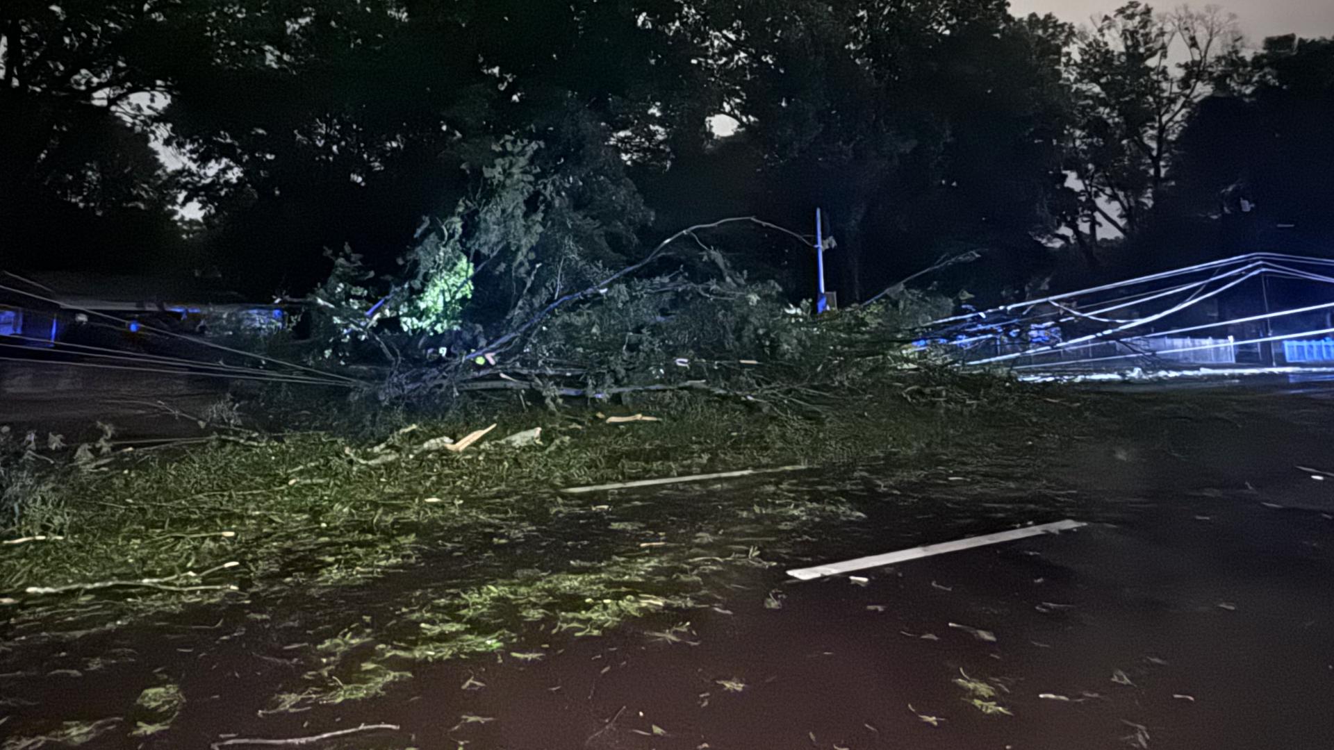 Strong storms drop hail, topple trees in the Mid-South | localmemphis.com