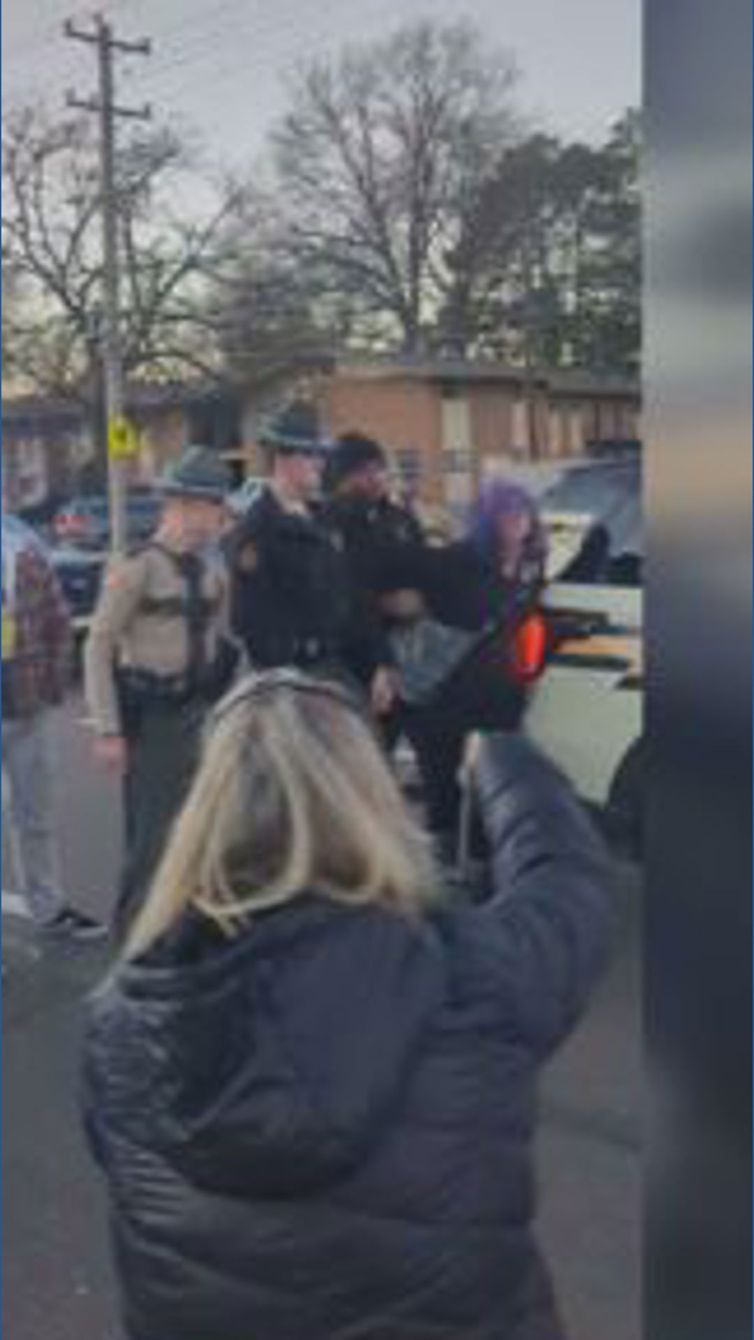 Memphis anti-ICE protest turns tense: Organizers and Tennessee Highway ...