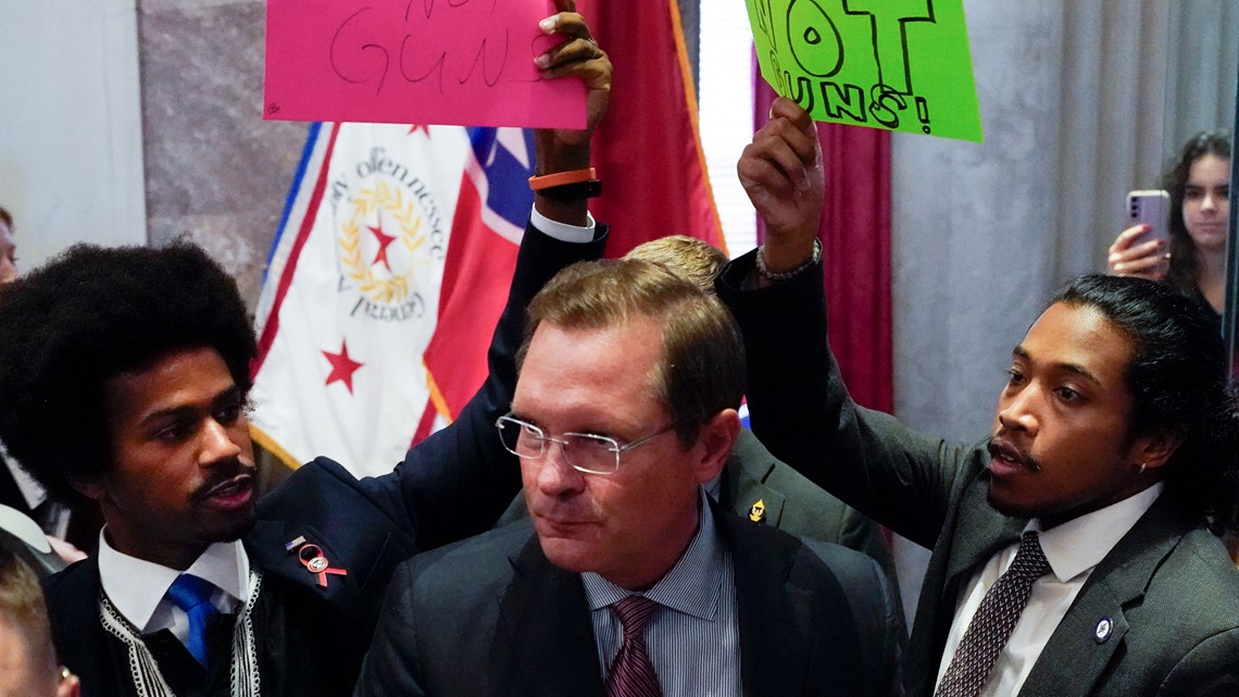 Cameron Sexton and Rep. Justin Pearson accuse each of shoving ...