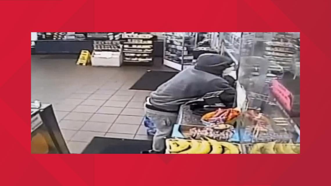 Memphis Police searching for suspect of gas station robbery ...