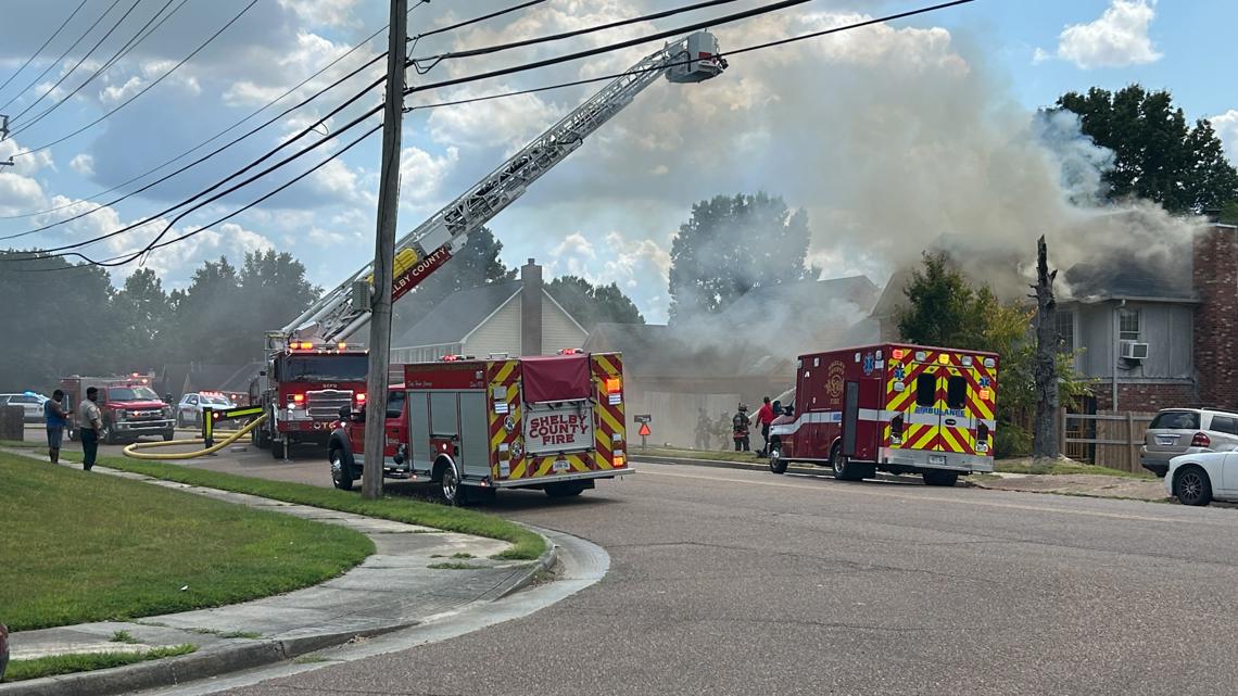 House fire breaks out in southeast Memphis on Germantown Road ...