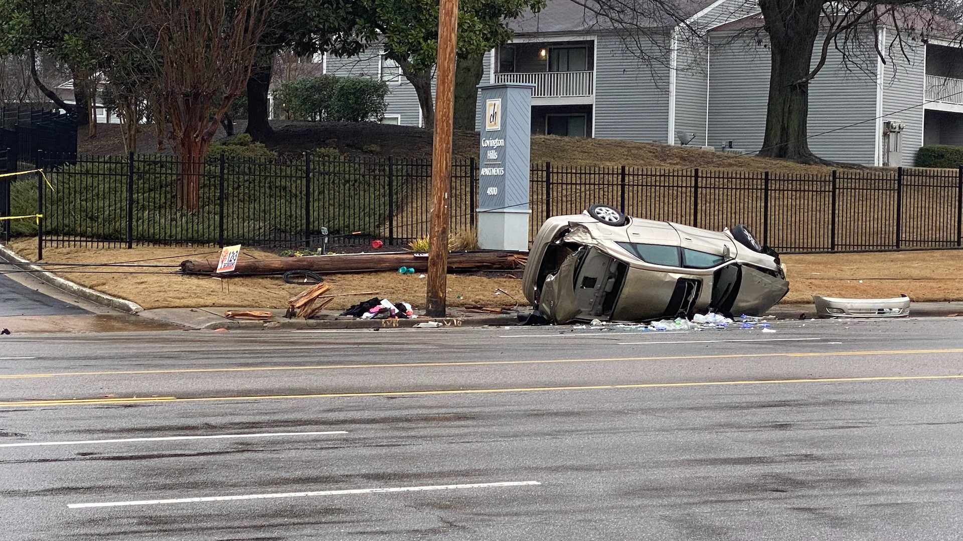 MPD: Woman critically injured after car hits pole | localmemphis.com
