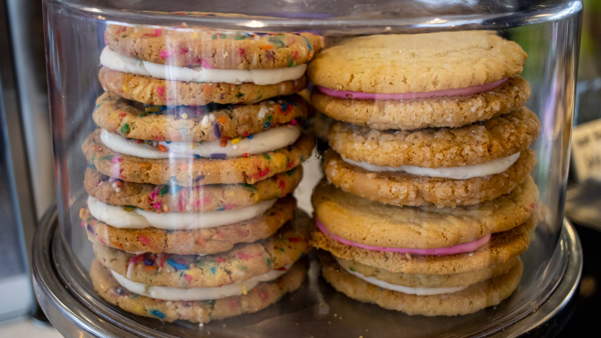 Experience lots of flavors at this local dessert shop | localmemphis.com