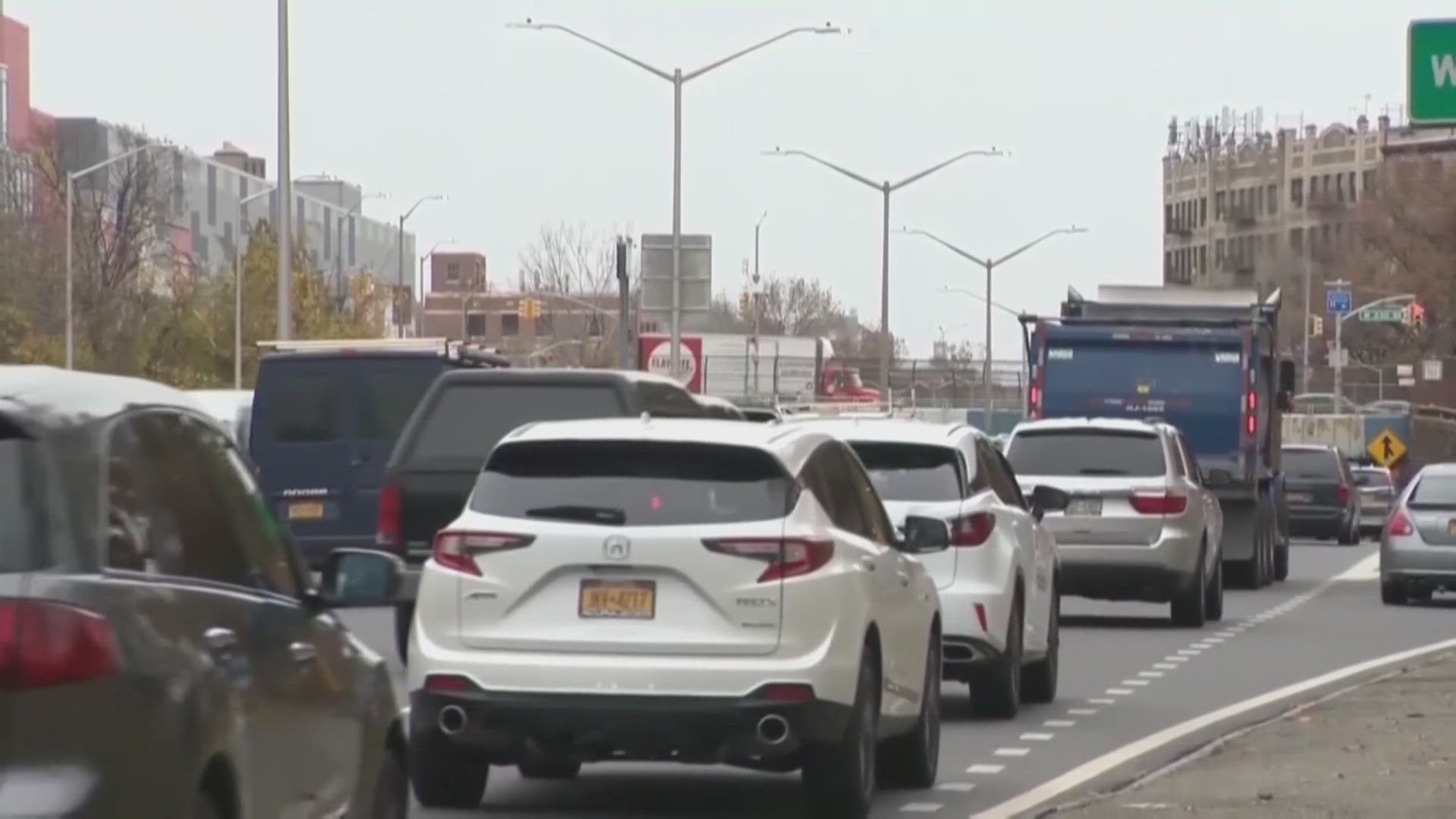 Patrick Dorgu's first Manchester United goal brings festive cheer after ...