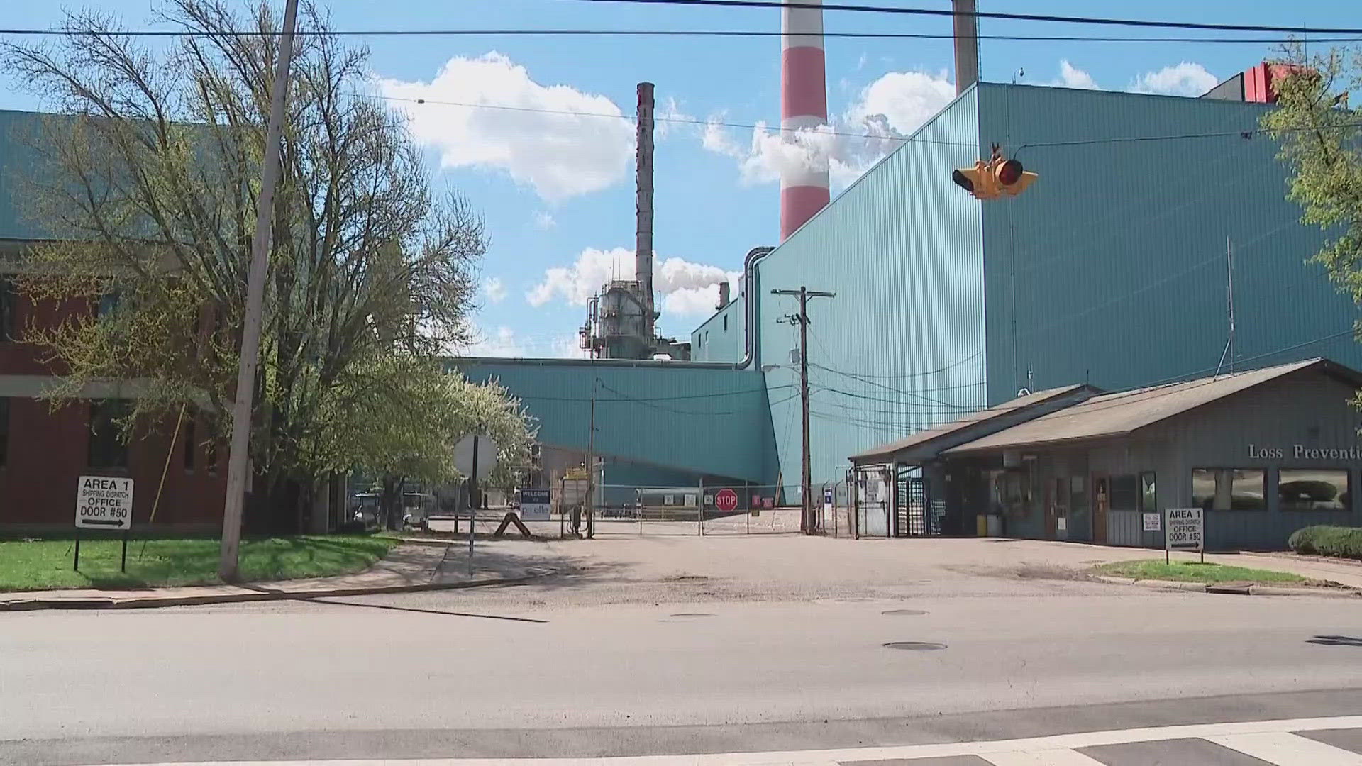 Longtime workers react to papermill closure in Ohio | 10tv.com